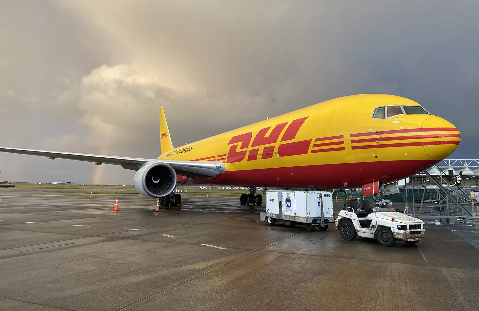 DHL Express : Time-Definite Shipments - APAC Outlook Magazine